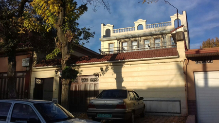 Kaskom hozirgi ucell  kochasida 3 sot 9 xona 450.000