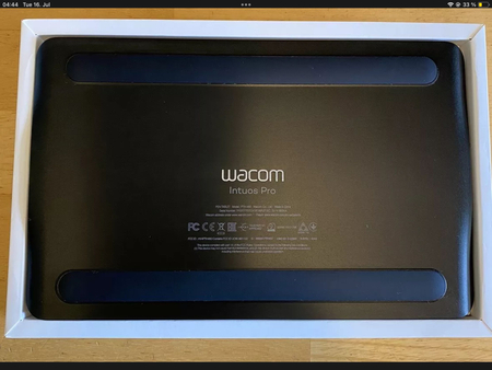 Wacom intuos pro small, практически новый