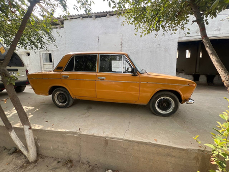 2103 lada juguli sotiladi