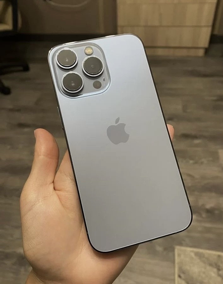 Iphone 13 Pro 128 GB. Голубой. Оригинал коробка эси бор.