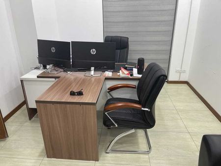Zamonaviy turdagi ofis mebellari (Современная офисная мебель)
