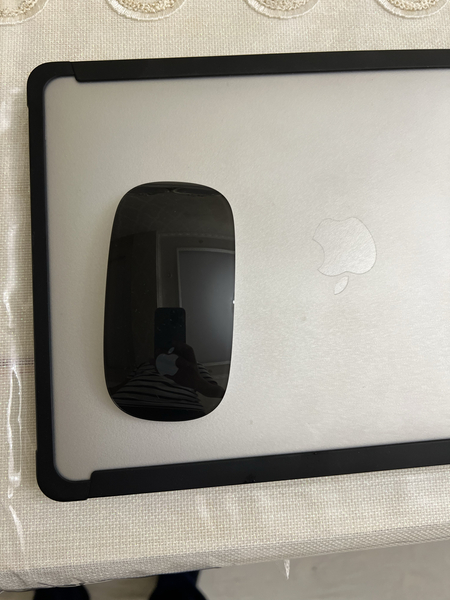 Macbook pro 13 m2 8/256