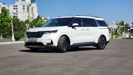 Продам Kia Carnival IV 2023
