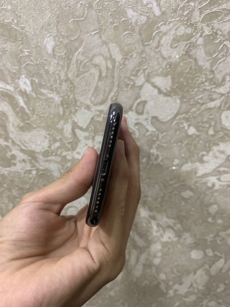 iPhone x   64gb