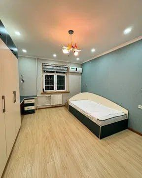 Квартира в центре 2/2/4  балкон 2×6 кирпич разделка