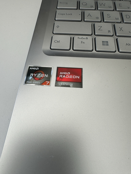 Asus vivobook rayzen 7