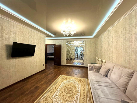 ЦУМ Космонавтов 4/3/4 (116м2)