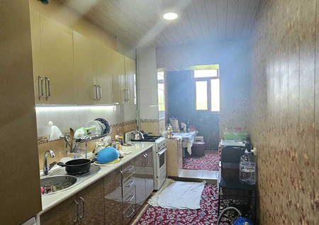 Продаётся квартиры 5/4/4 на Юнусабадском районе 18-й квартал  (J2413)