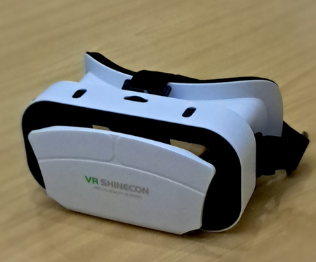 VR ko'z oynaklar (VR SHINECON) pulti bilan