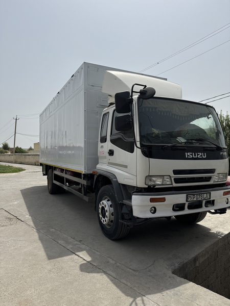 ISUZU. FVR33 10t