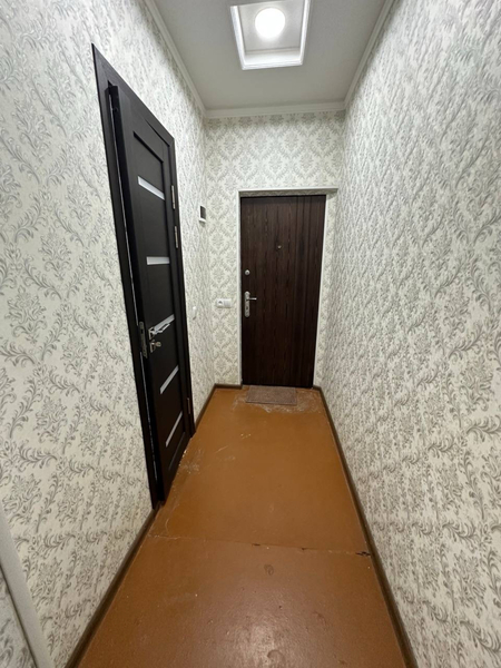 Срочно продается 2в3/1/4 ком квартира куйлюк 1 имееться 3 подвала