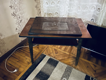 Продаю журнальный столик