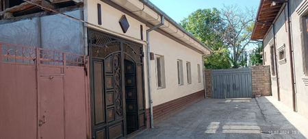 Продается дом возле парка Янги Узбекистон