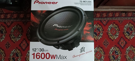 Pioneer TS-W312D4 саббуфер.