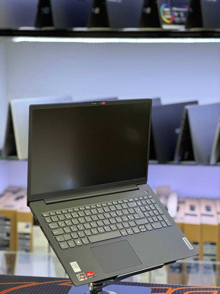 Lenovo AMD Ryzen 5 5500H/8GB/512GB SSD/RTX2050 4GB/15.6