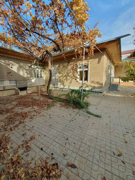 Продоется дом 8 соток. Обсерватория Улугбек. Ориентир ресторан Оби Рах