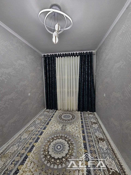 3 xonali 85m² 2-qavat sotiladi.