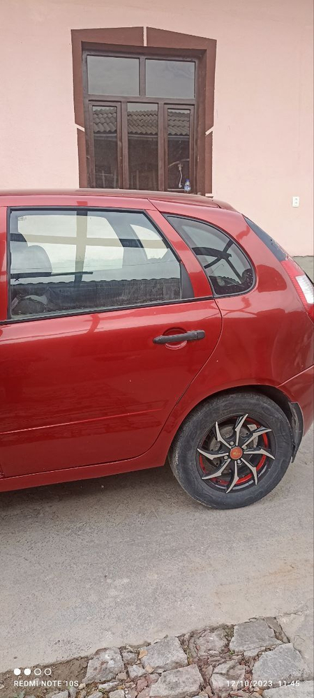 Lada Kalina sotiladi