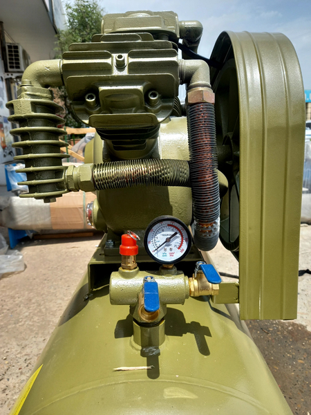 Kompressor Avto servis uchun kottasi 300L