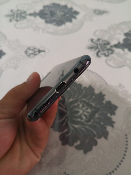 Samsung Galaxy S10e