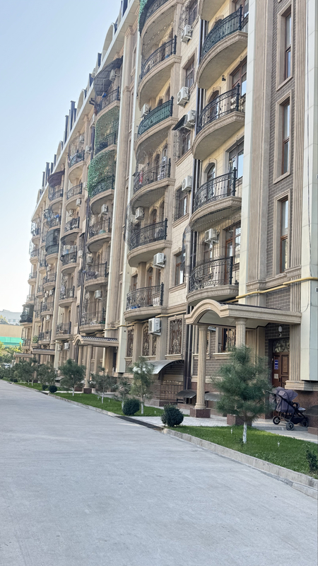 Новостройка сотилади 1 хона 50 кв