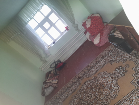 Srochna xovli uy sotiladi 6xonali
