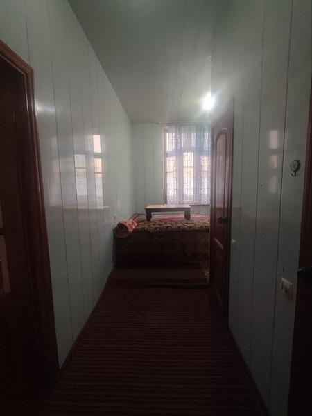 Продаётся квартира 1/2/2. Кирпичного дома в яшнабадском районе.