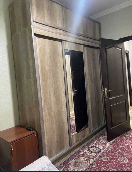 Тинчлик.Алокада квартира сотилади 2/2/5,умумий майдони  57м2