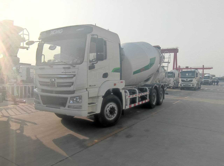 Автобетоносмеситель XCMG, дизель G12V, 12 кубовый на 6х4 шасси XCMG