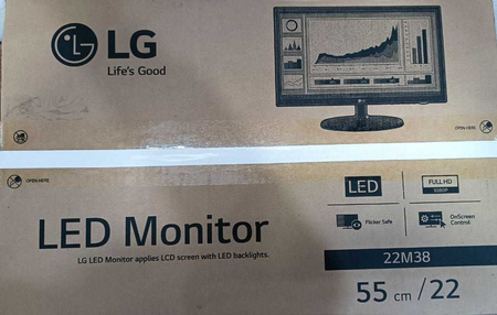 LG Монитор 22