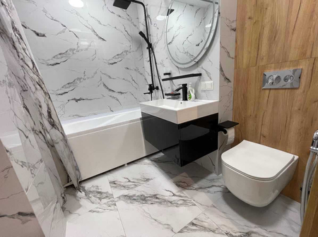 Срочно продается 2/2/4 квартира 70 м2   ЦУМ  Ц-7  Ор-р: 110 школа