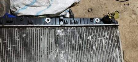 Laseti radiator  mexanikaga