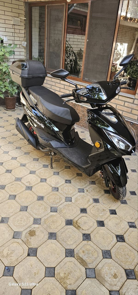 Skuter sotiladi benzinlik  150cc