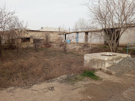 Uchastka sotiladi 15000$.