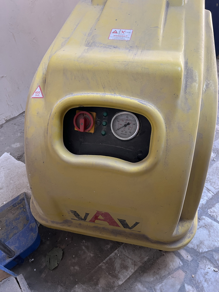 Vav moyka apparat sotiladi 300bar