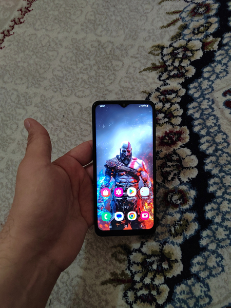Xiaomi Redmi Note 8 4/64Gb Black Igravoy karobka sastayani Otlichni