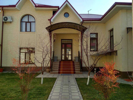 Продается дом в Мирзо Улугбекском районе (Центр Луначарский 