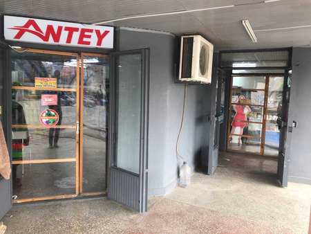 Продам  нежилое помещение