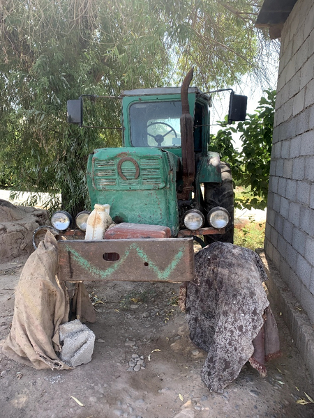 Traktor T40 sotiladi