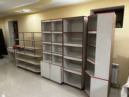 Продается набор шкафов для продуктового магазина