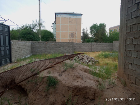 Грэс Нуристон шахарчасида жойлашган 3 Та Савдо Дукон Сотилади