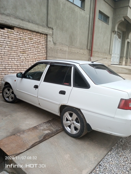 Nexia 2 sotiladi
