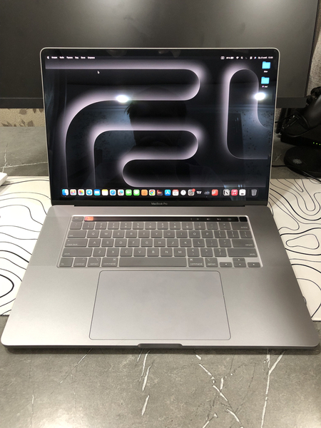 Macbook Pro 16-inch 4К