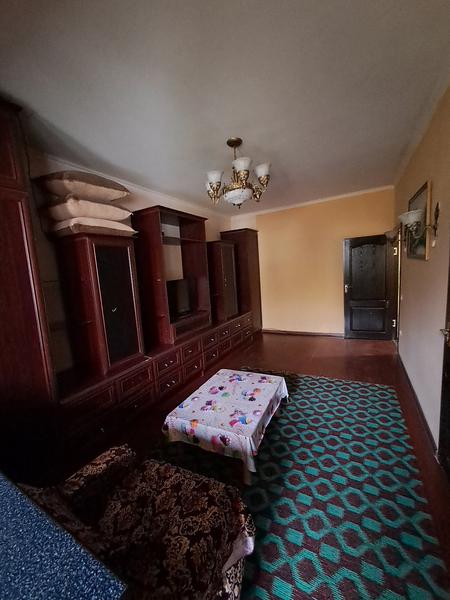Ттз  1×2/1/4  срочно сдаётся квартира в аренду 300$