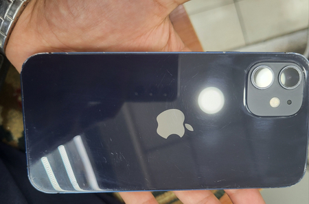 Iphone 12. Black.