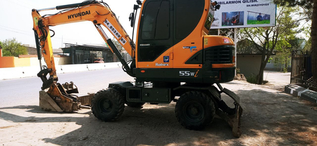 Ekiskavator hyundai 55 wi