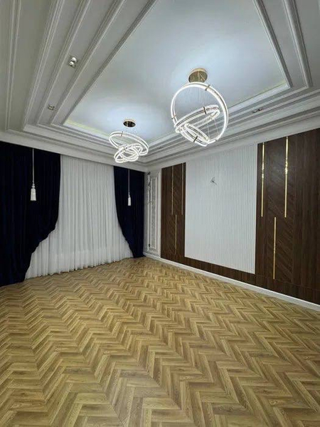 Продается Евро дом Ор-р: Циолковский 400м2