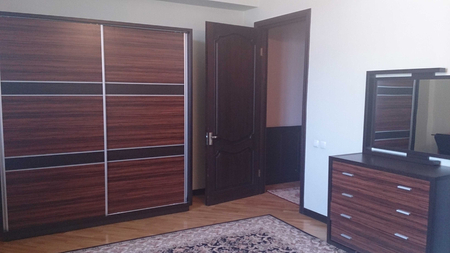Сдается в аренду 3 ком. квартира 120 м.кв на Ц-7 ,м.Космонавтов.