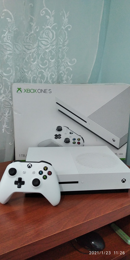 Xbox one s       .