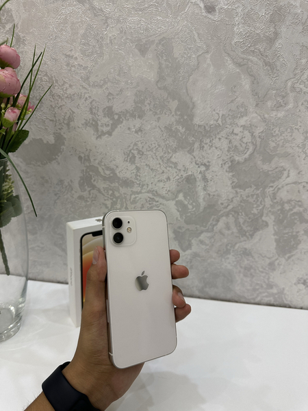 Iphone 12 LLA ideal